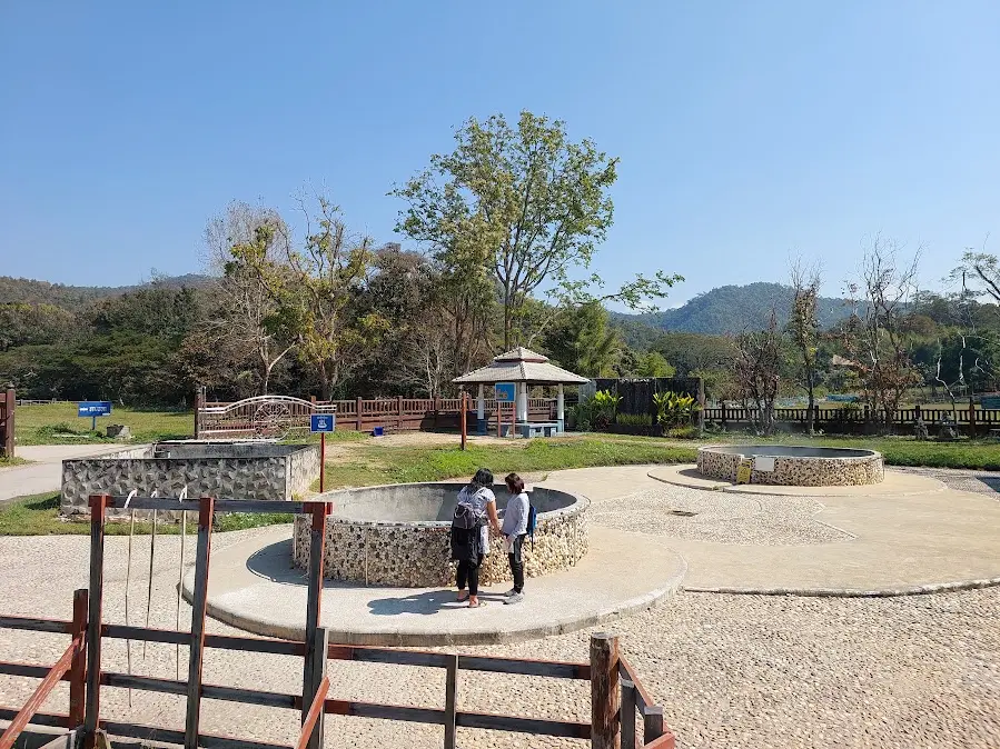 เที่ยวเชียงใหม่ ดอยสะเก็ด น้ำพุร้อนดอยสะเก็ด (Doi Saket Hot Springs ...
