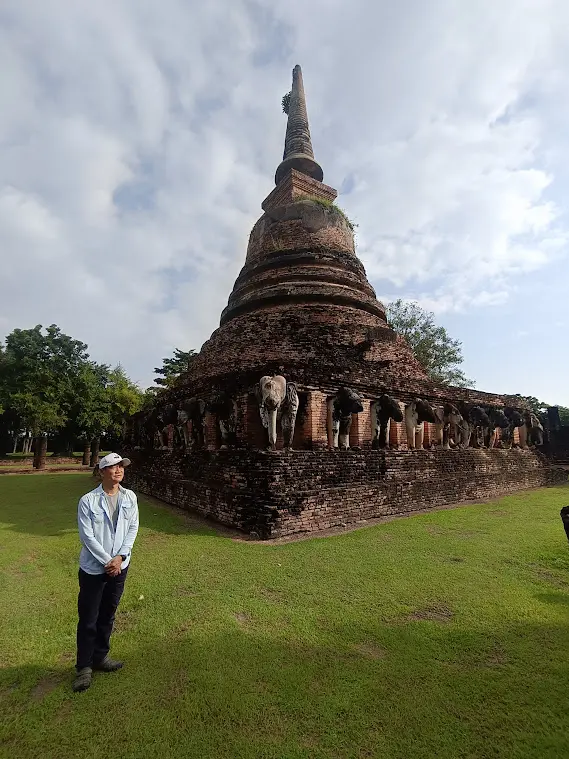 เที่ยวสุโขทัย เมือง วัดช้างรอบ (Wat Chang Rop) - iok2u.com