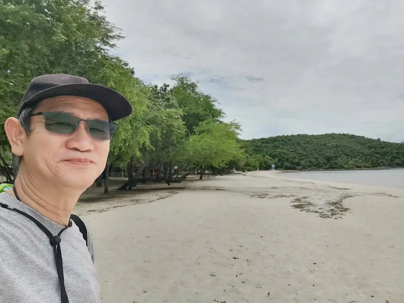 เที่ยวชลบุรี สัตหีบ หาดทรายแก้ว (Sai Kaeo Beach) - iok2u.com