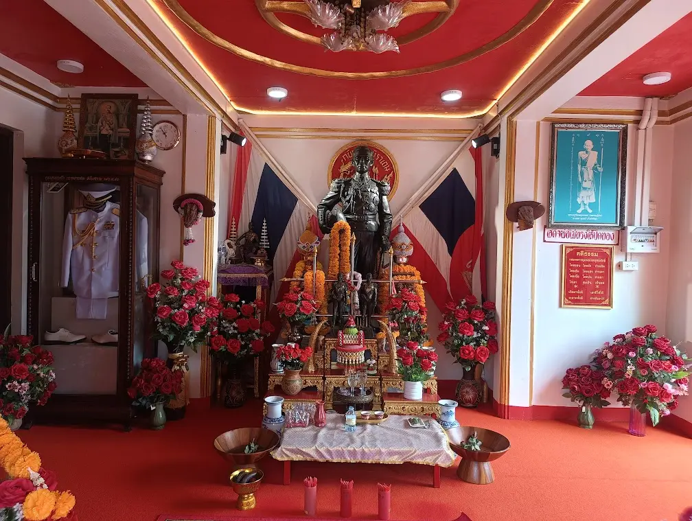 เที่ยวระยอง แกลง ปากน้ำกระแสร์ ศาลกรมหลวงชุมพรฯ - iok2u.com