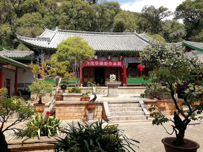 เที่ยวจีน ยูนนาน ลี่เจียง สระมังกรดำ อาคารหวู่เฟิง (Fuguo Temple Wufeng ...