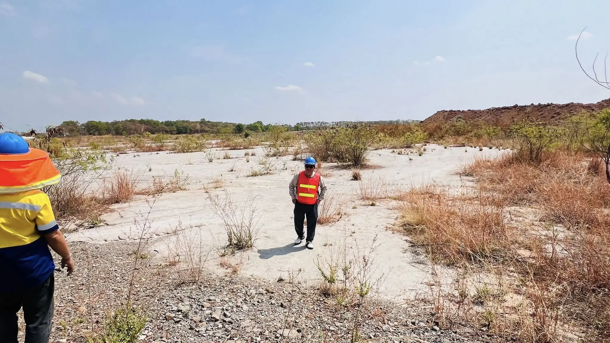 Waranon ไทย พิจิตร สินทรัพย์ใต้ดิน - iok2u.com